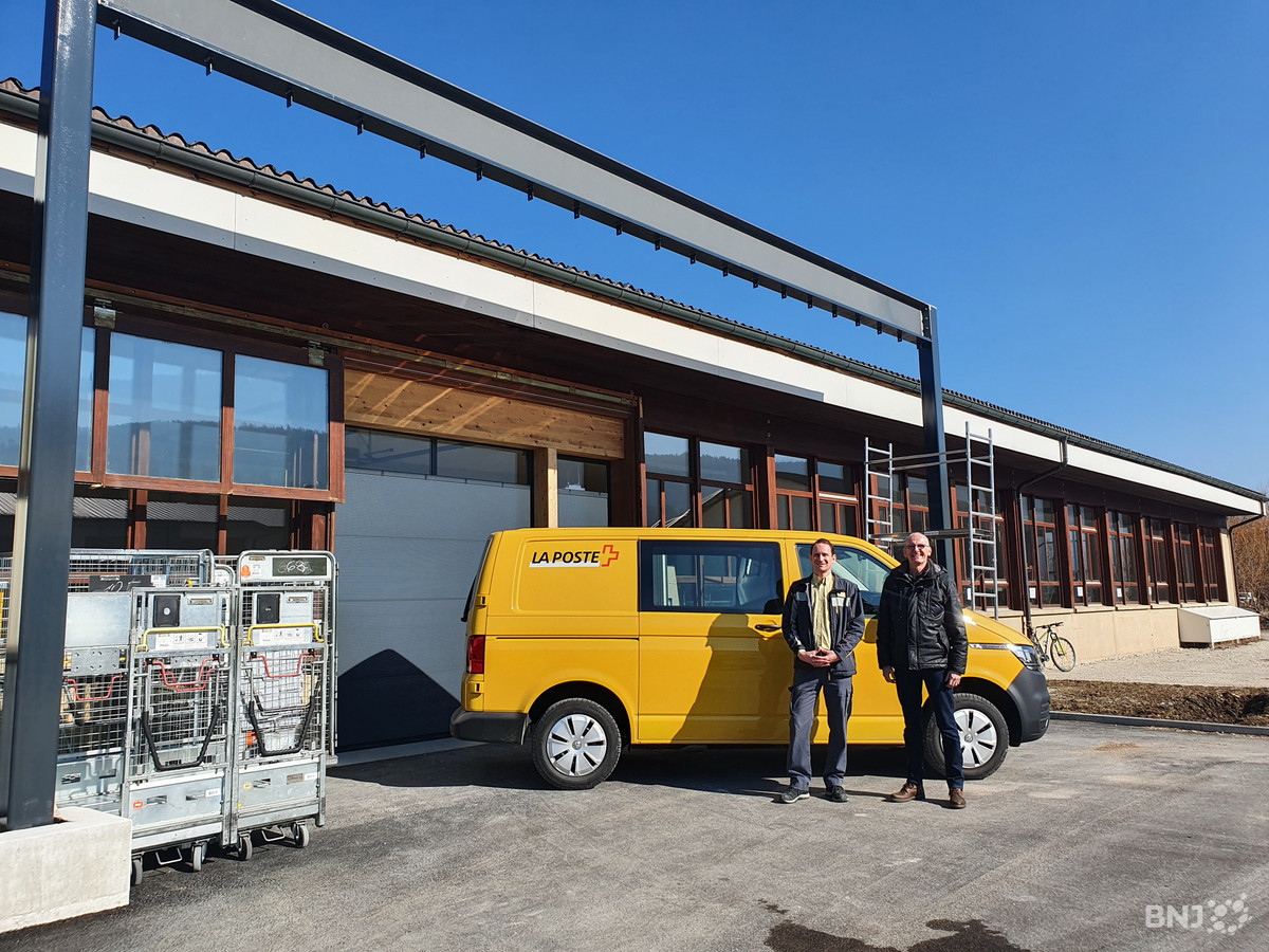 Nouveau centre de distribution de La Poste au Val-de-Travers - RTN ...