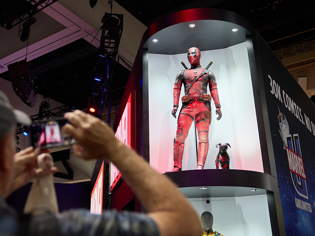 « Deadpool » regrimpe au sommet du box-office nord-américain - RTN ...