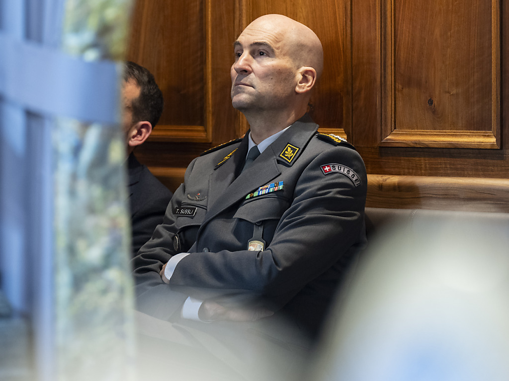 Les crédits pour l'armée suisse passent la rampe - RTN votre radio ...
