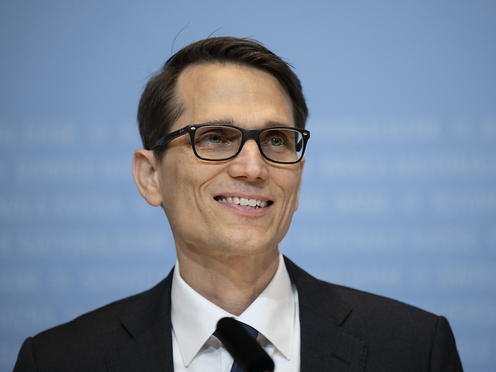 Première apparition du nouveau président de la BNS au Tessin - RTN ...