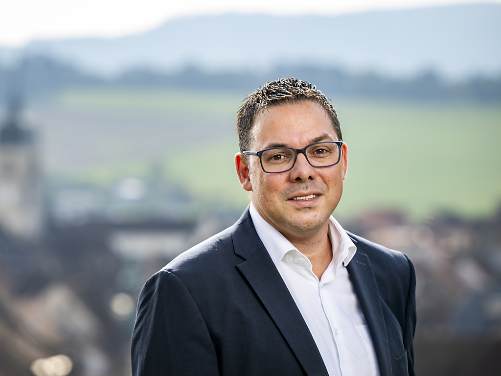 Le centriste Stéphane Theurillat élu au Gouvernement jurassien - RJB ...