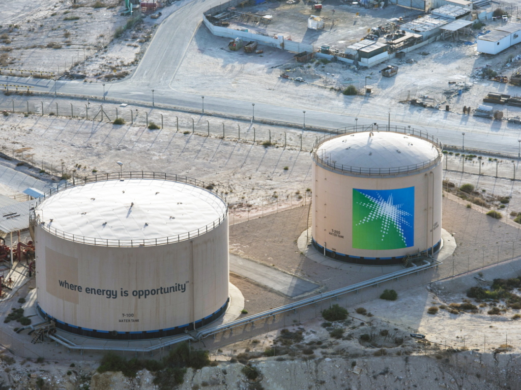 Aramco voit son bénéfice net s'éroder au troisième trimestre - RJB ...